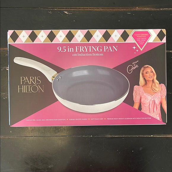 Paris Hilton | Kitchen | Paris Hilton White And Gold Cookware Set ...